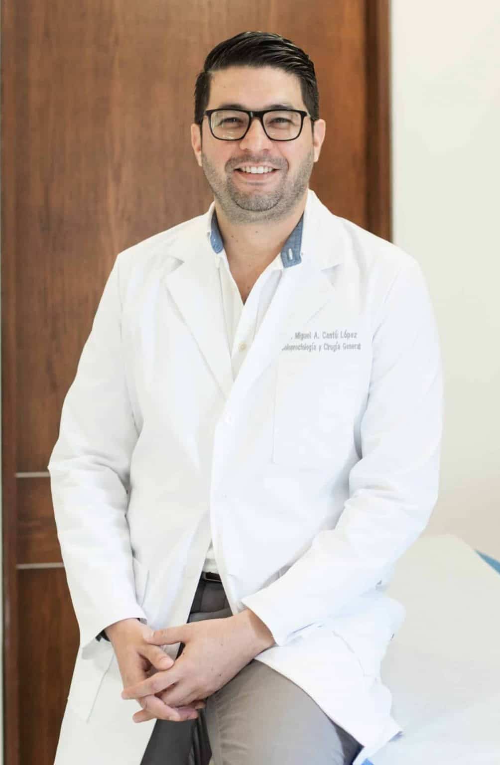 Especialista en Hemorroides | Dr. Miguel Cantú